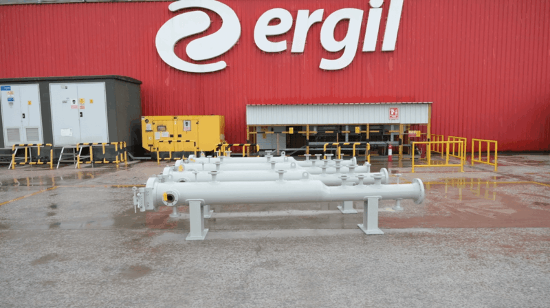 4 pig launcher & receiver systems and a Quick Opening Closure (QOC ...